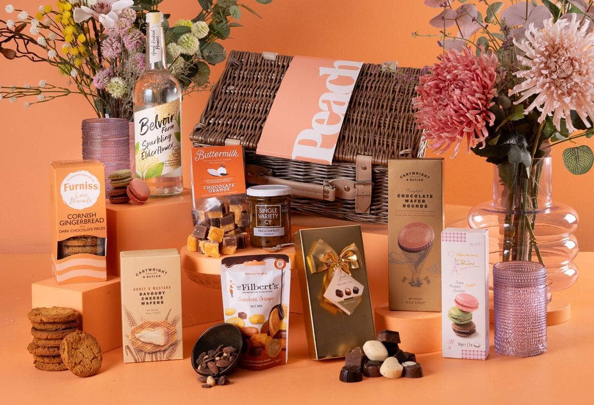 The Luxury Personalised Retirement Hamper – Peach Hampers