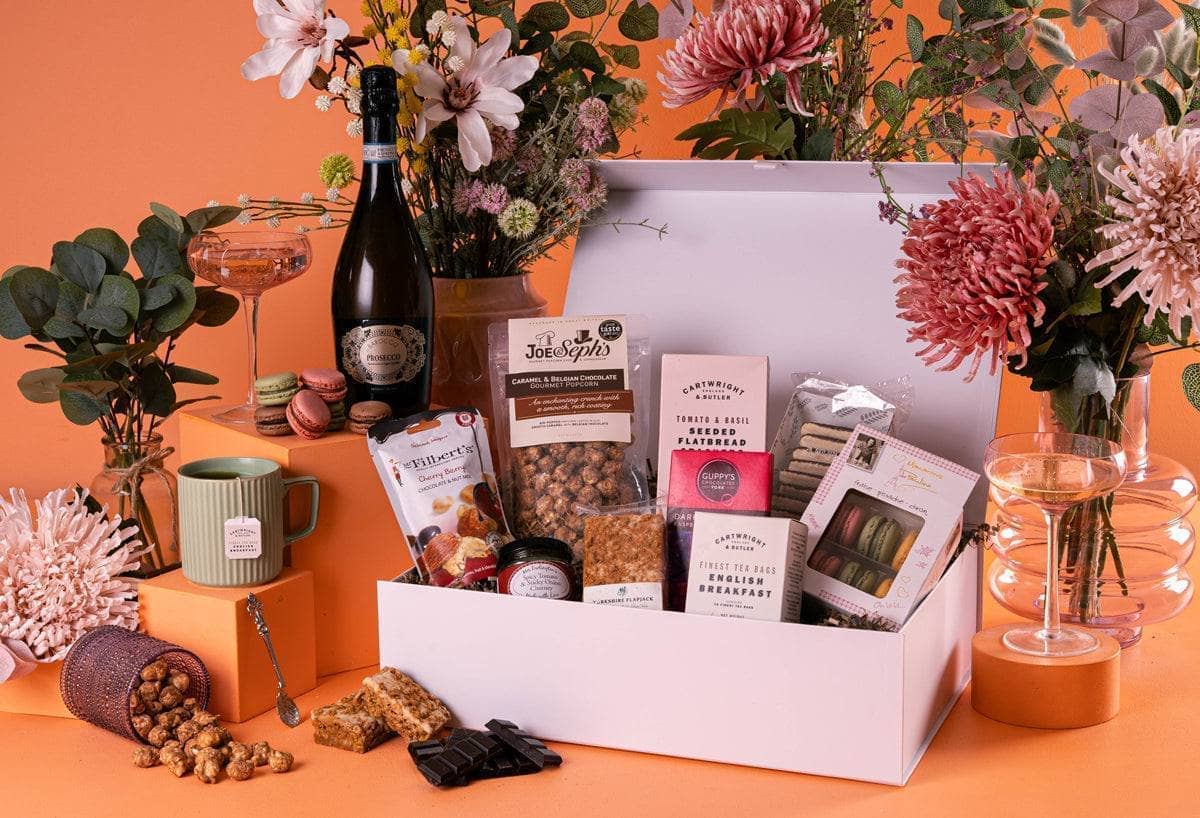 The Seriously Good Corporate Hamper – Peach Hampers